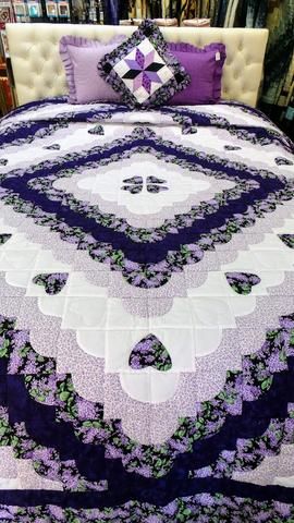 Hearts all Around Quilt Pattern | Log Cabin Quilt Shop