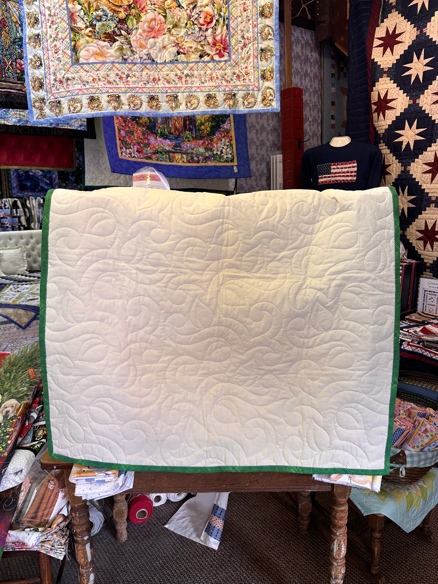 Christmas Wall Hanging | Log Cabin Quilt Shop