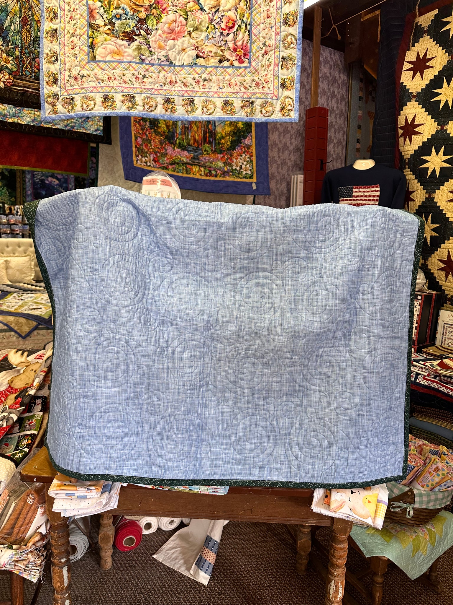 Christmas Wall Hanging | Log Cabin Quilt Shop